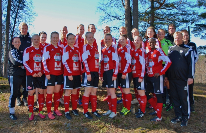 Naisten edustusjoukkueen joukkuekuva-arkisto